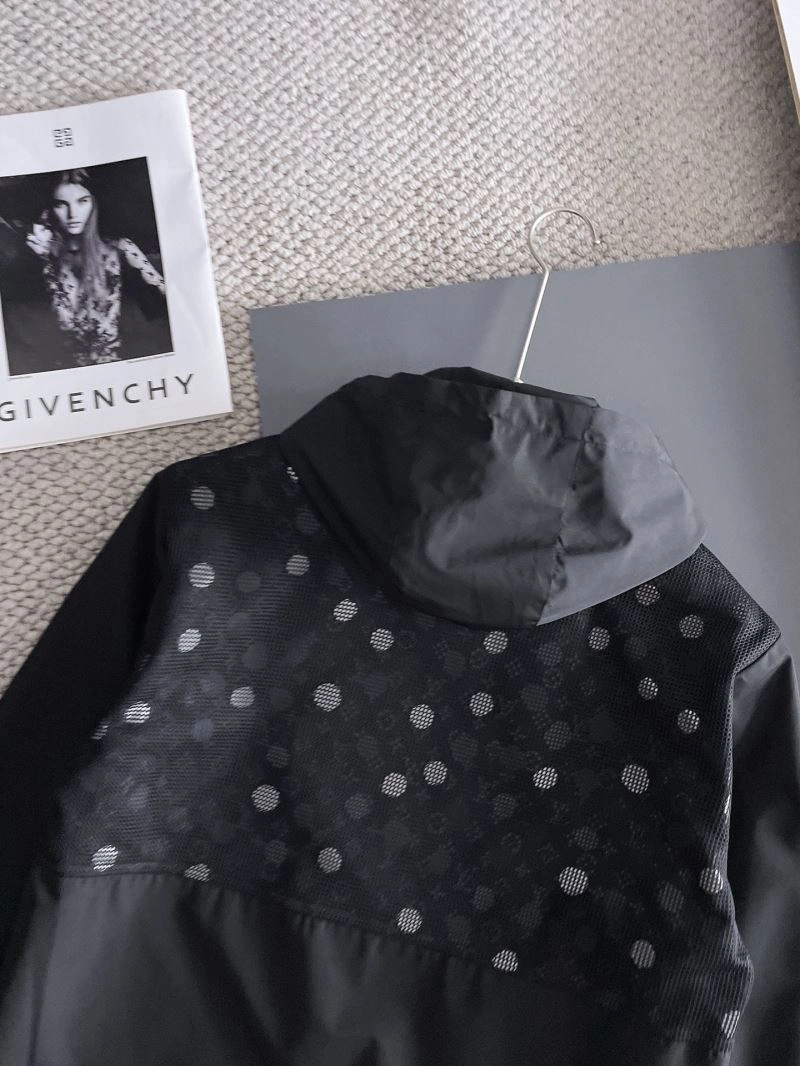 Top match Louis Vuitton Outwear