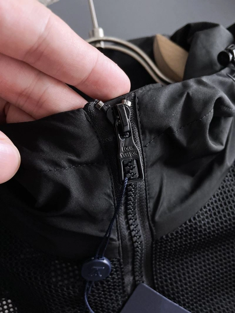Top match Louis Vuitton Outwear