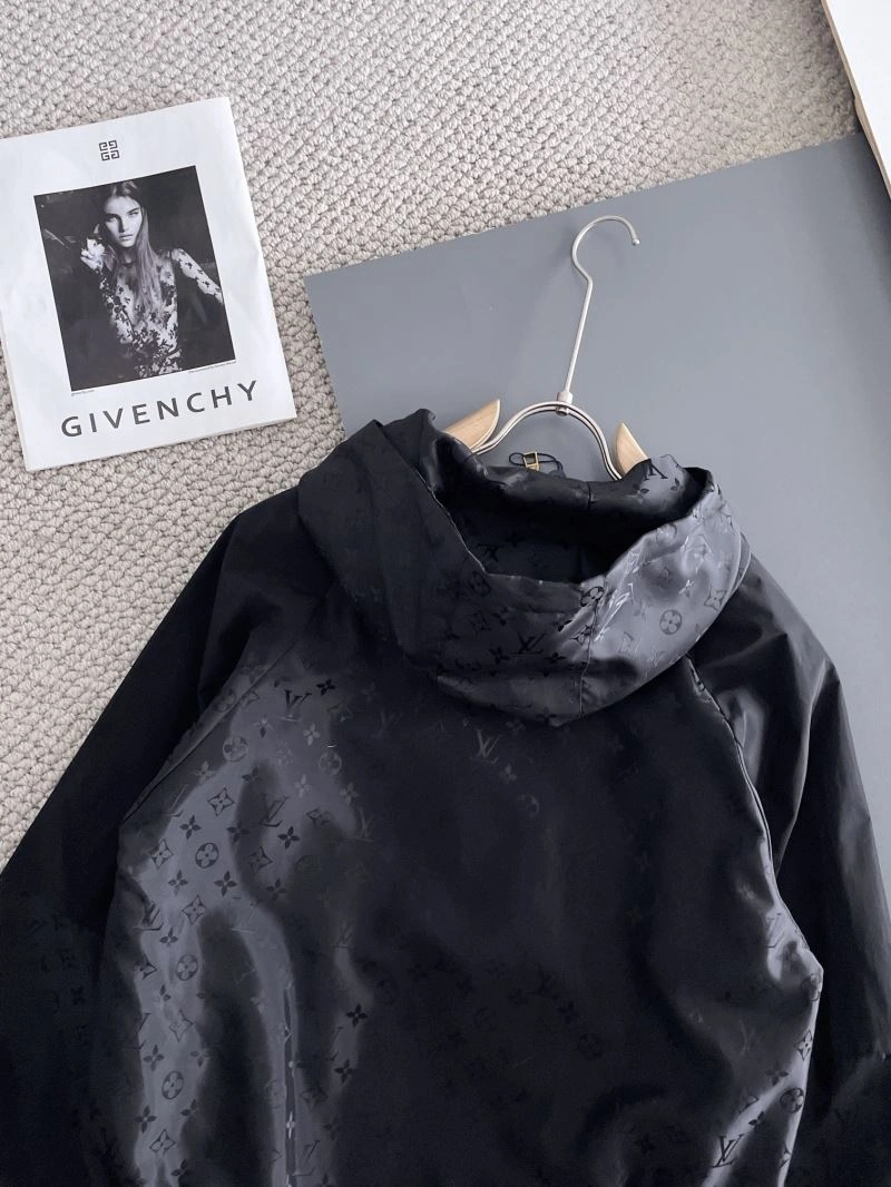 Official Louis Vuitton Outwear