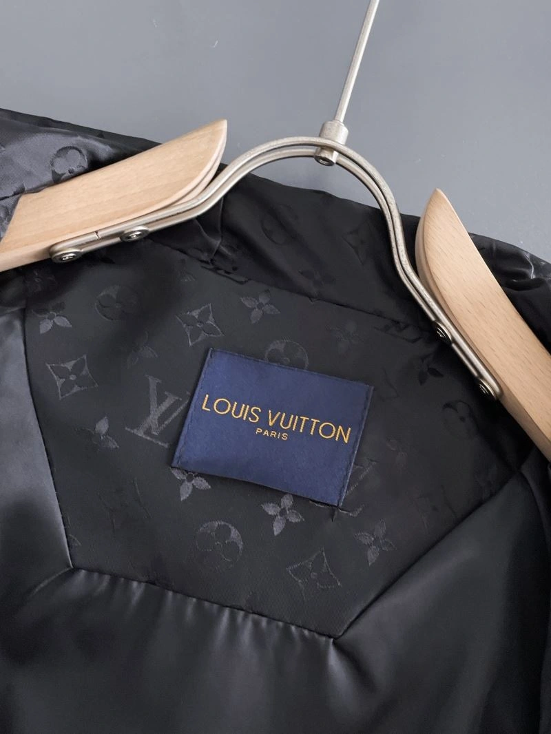 Official Louis Vuitton Outwear