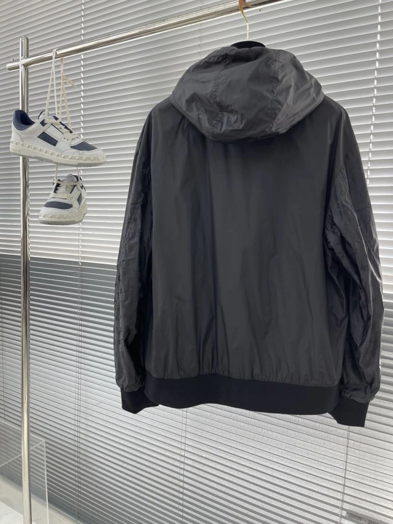 Legit Louis Vuitton Outwear