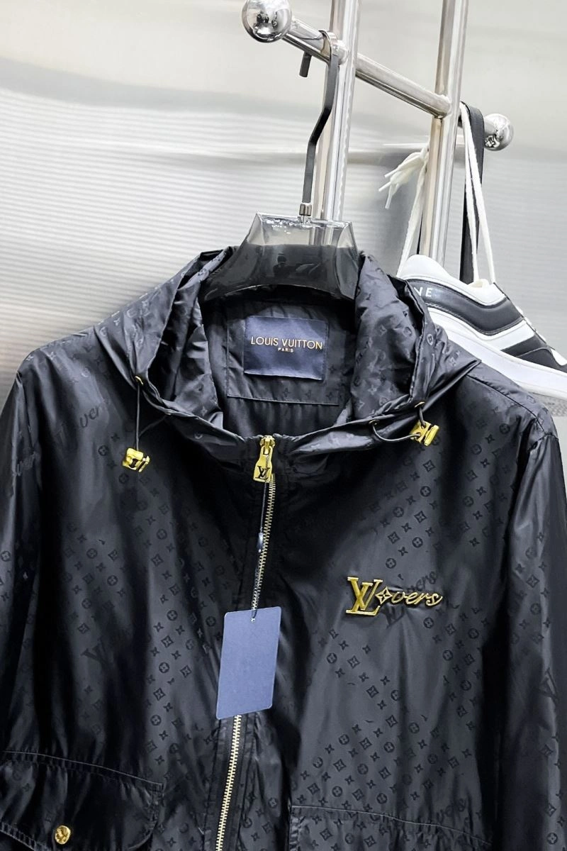 Real Louis Vuitton Outwear