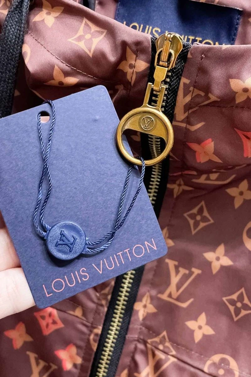 Top match Louis Vuitton Outwear