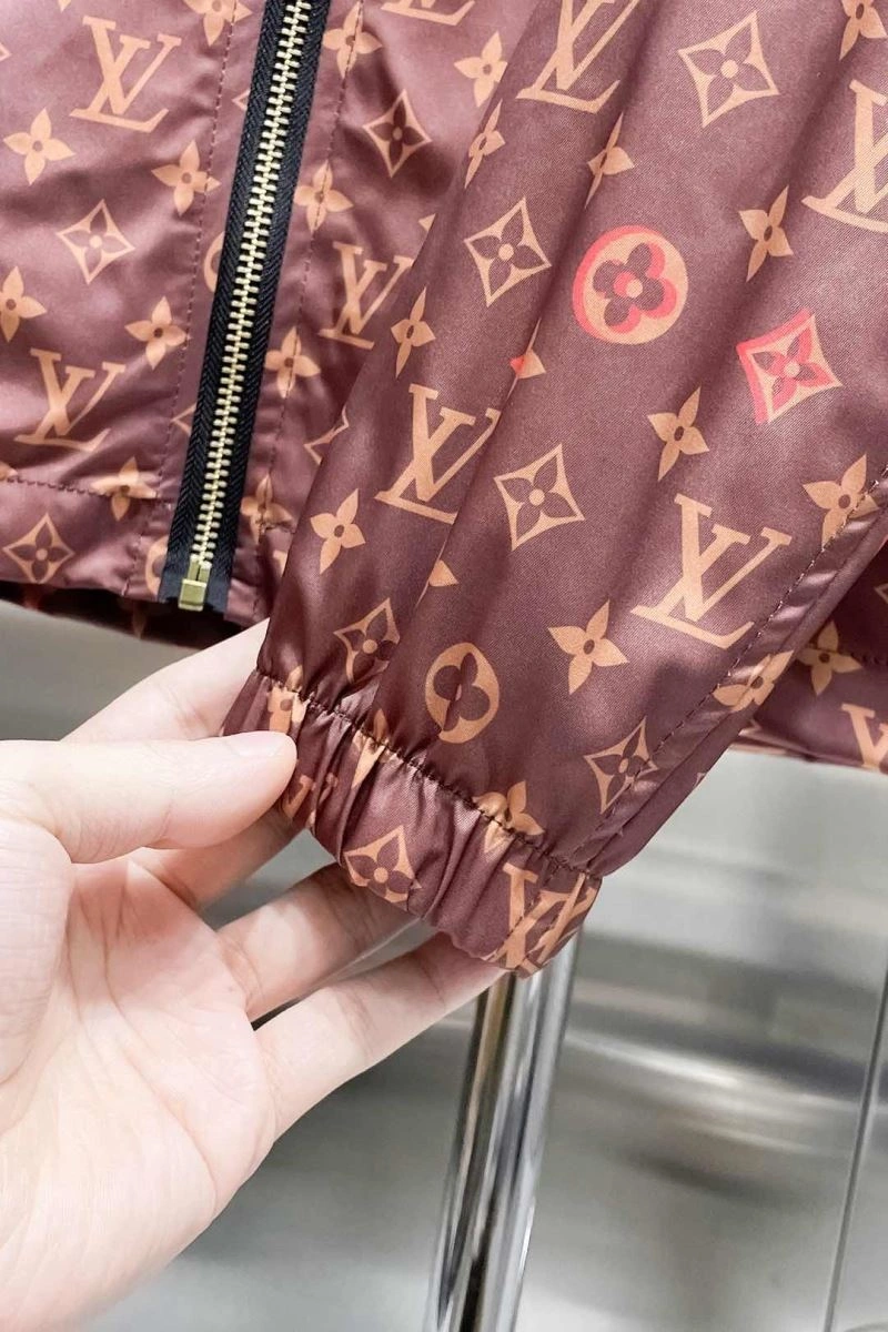 Top match Louis Vuitton Outwear