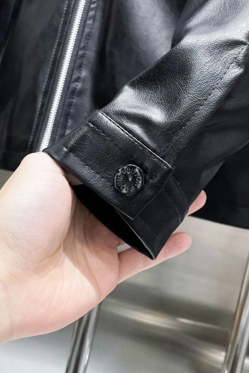 High fidelity Louis Vuitton Outwear