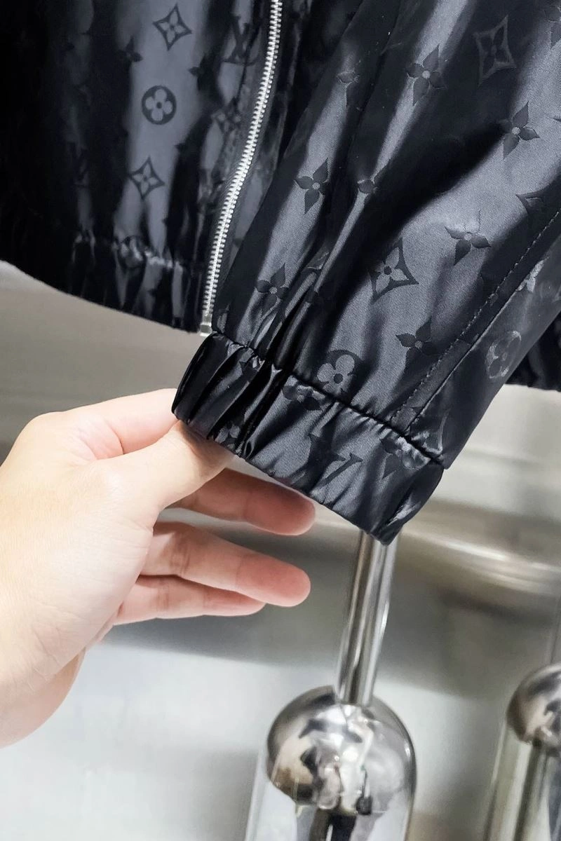Mirror quality Louis Vuitton Outwear