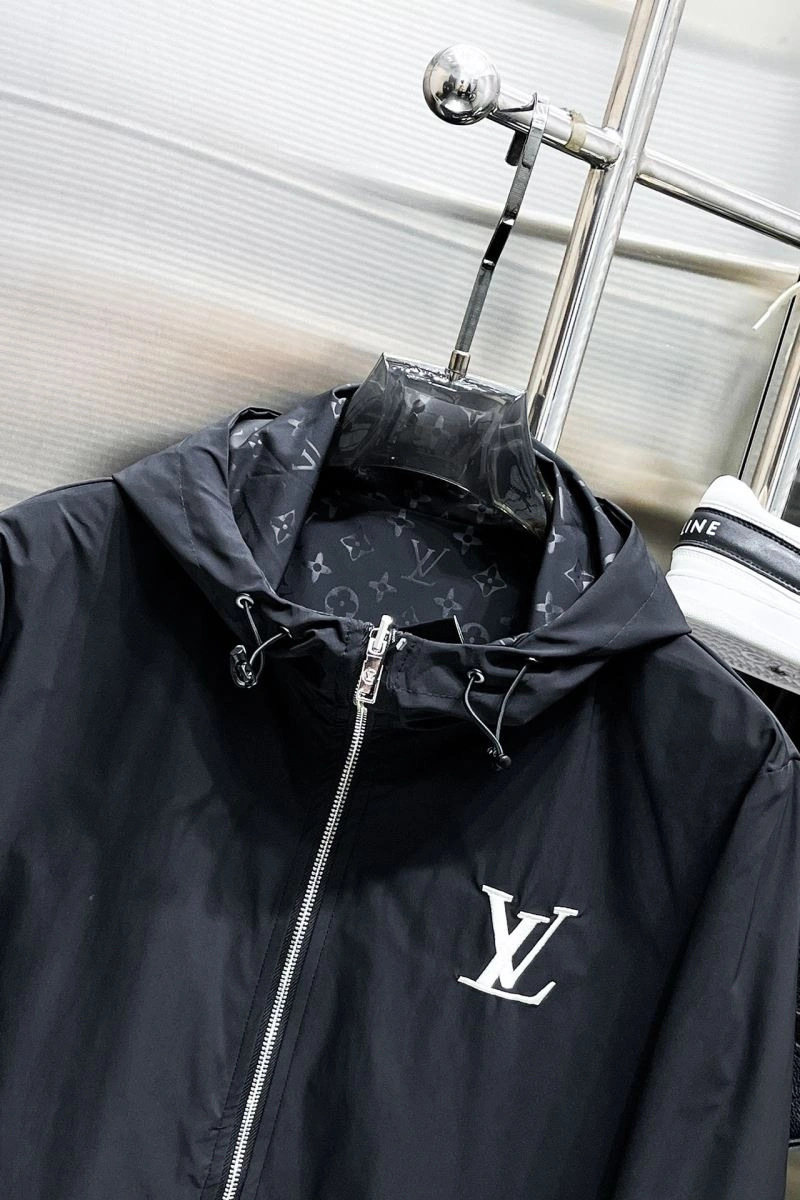 High fidelity Louis Vuitton Outwear