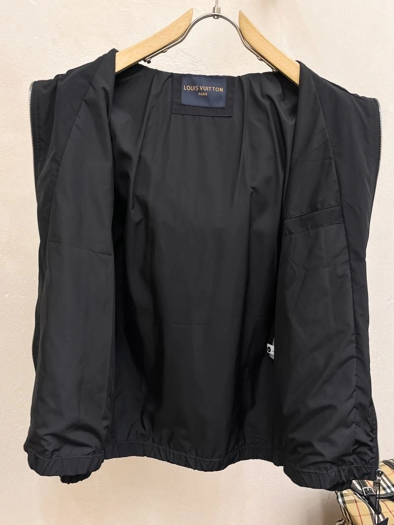 Legit Louis Vuitton Outwear