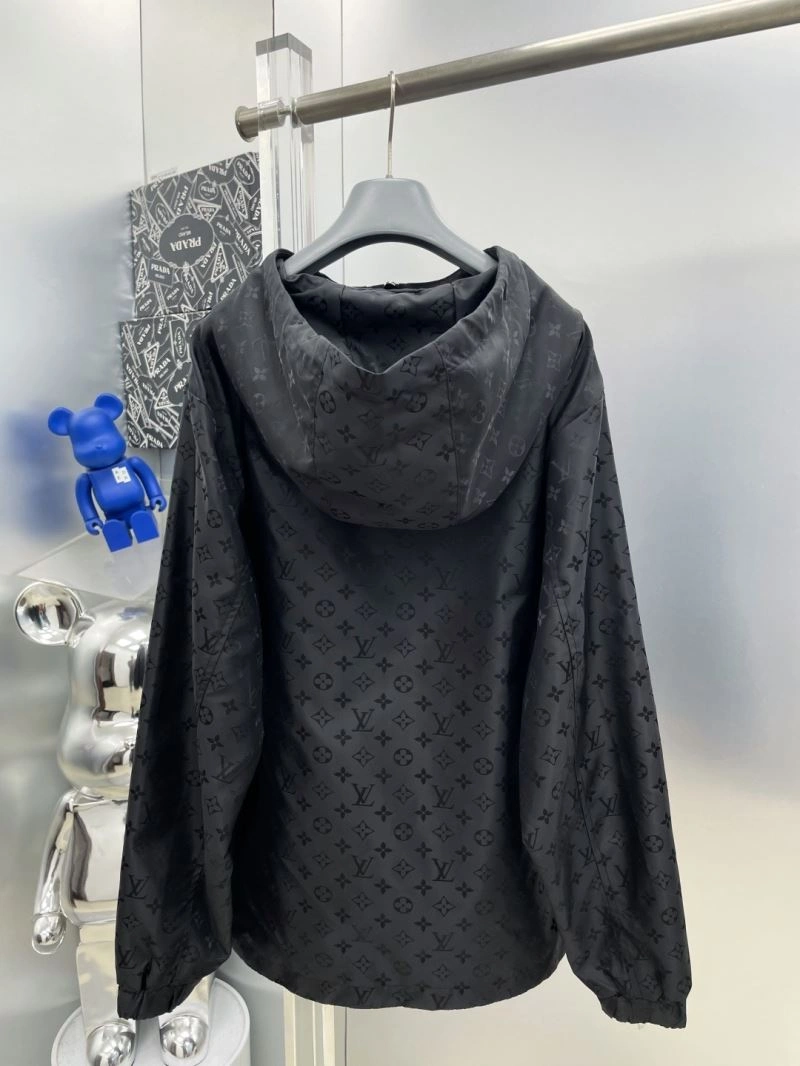 Low-cost Louis Vuitton Outwear