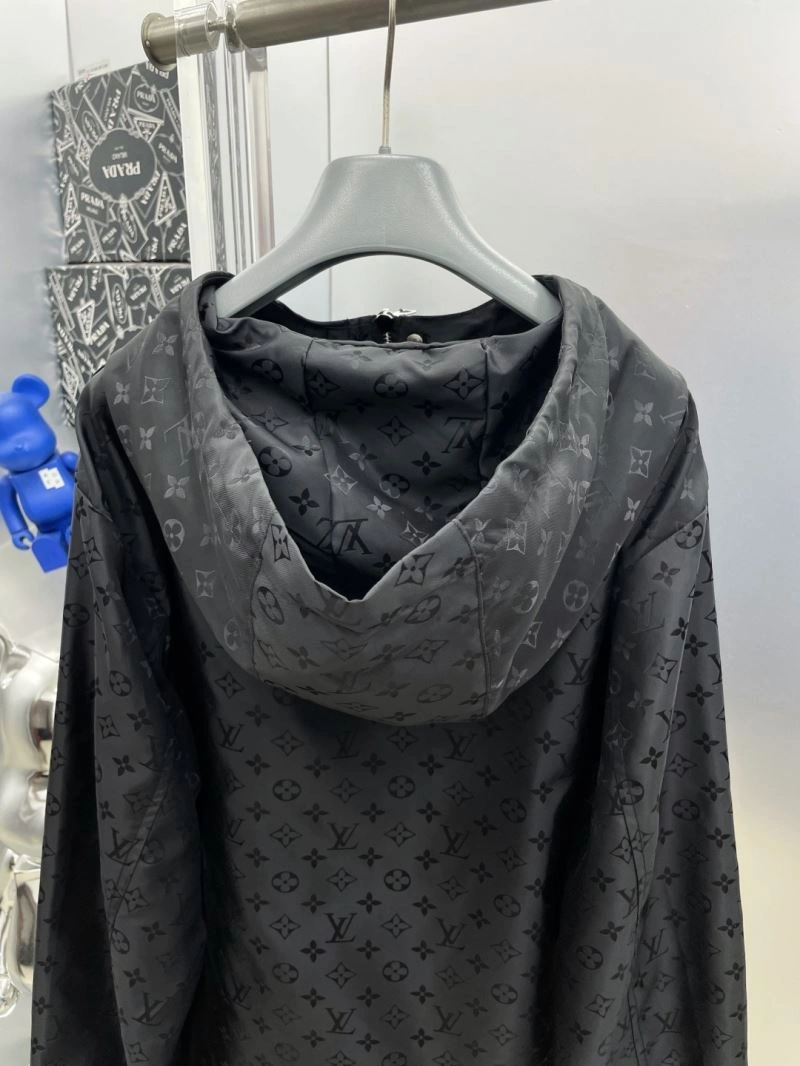 Low-cost Louis Vuitton Outwear