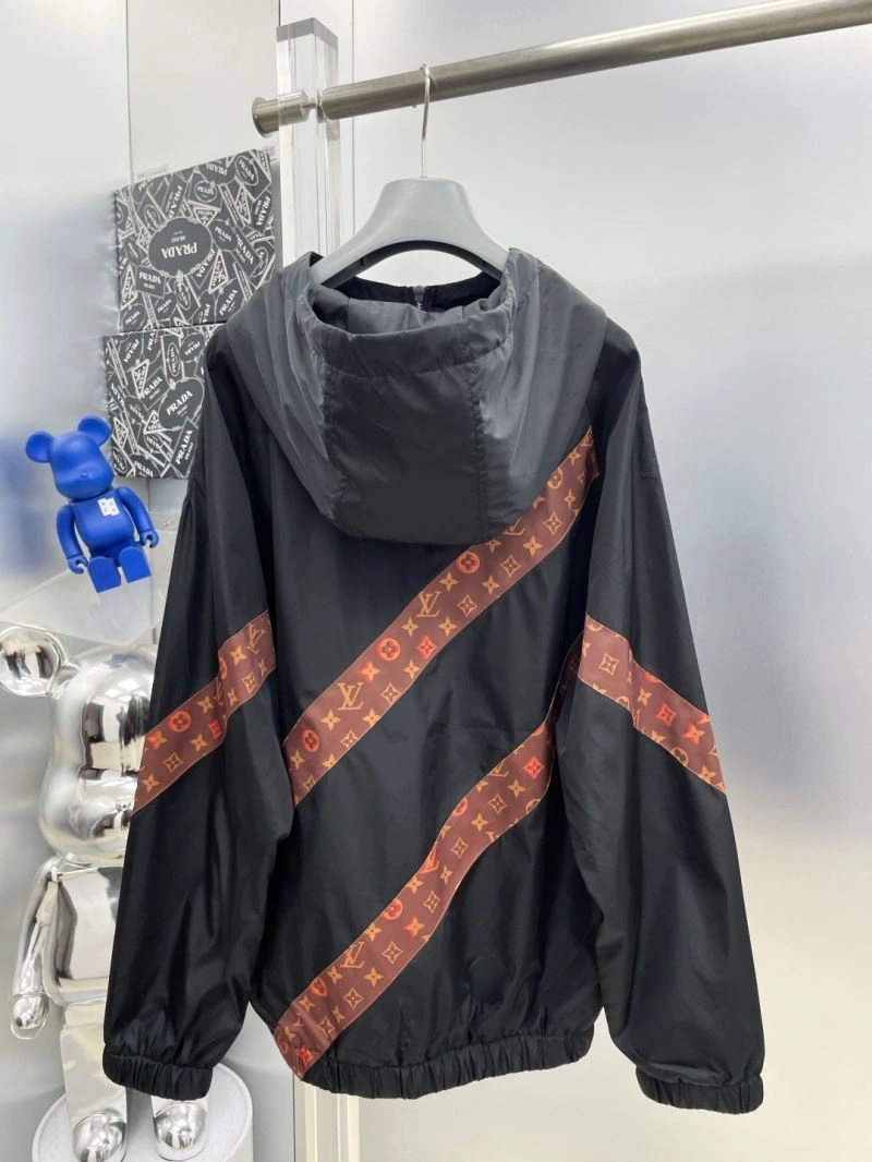 High accuracy Louis Vuitton Outwear