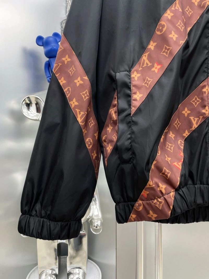 High accuracy Louis Vuitton Outwear