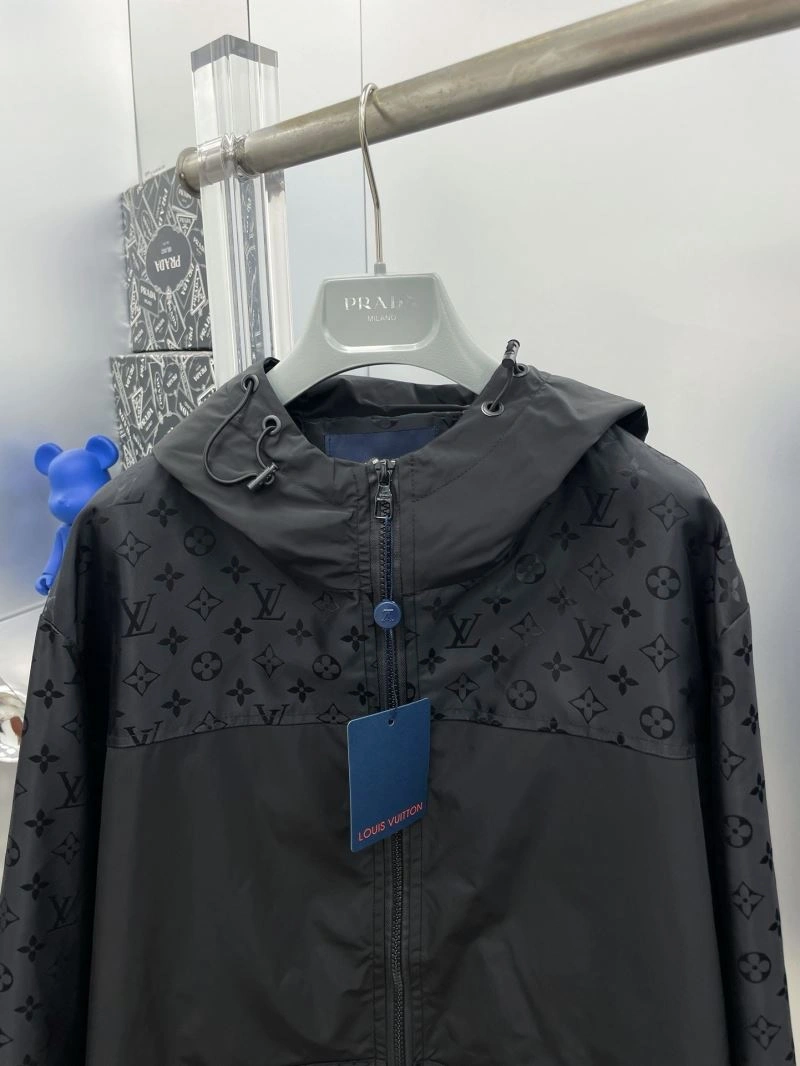 Discounted Louis Vuitton Outwear