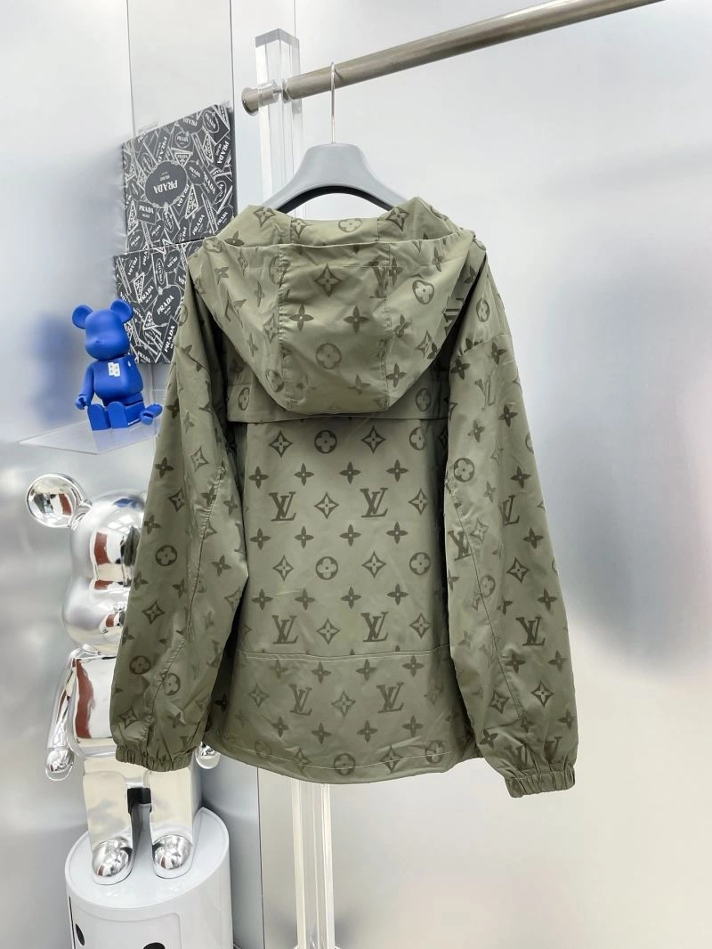 Official Louis Vuitton Outwear
