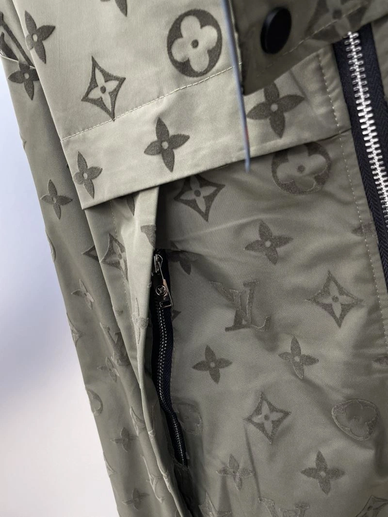 Official Louis Vuitton Outwear