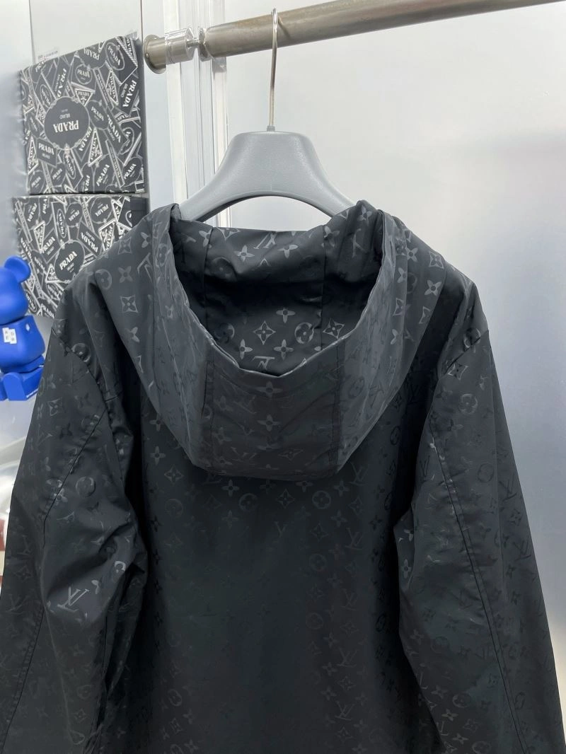 High accuracy Louis Vuitton Outwear
