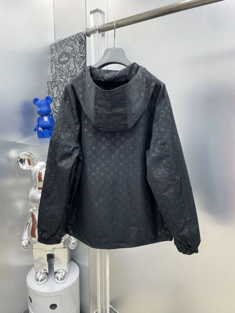 High accuracy Louis Vuitton Outwear