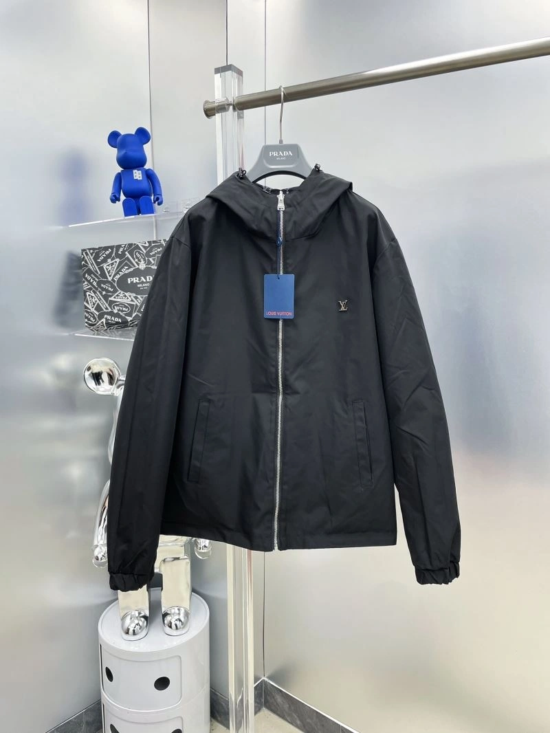 Accurate model Louis Vuitton Outwear