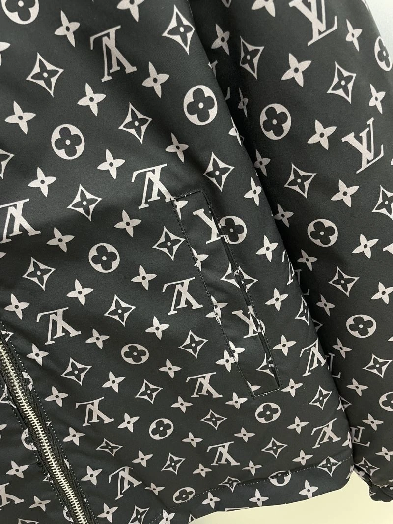Accurate model Louis Vuitton Outwear