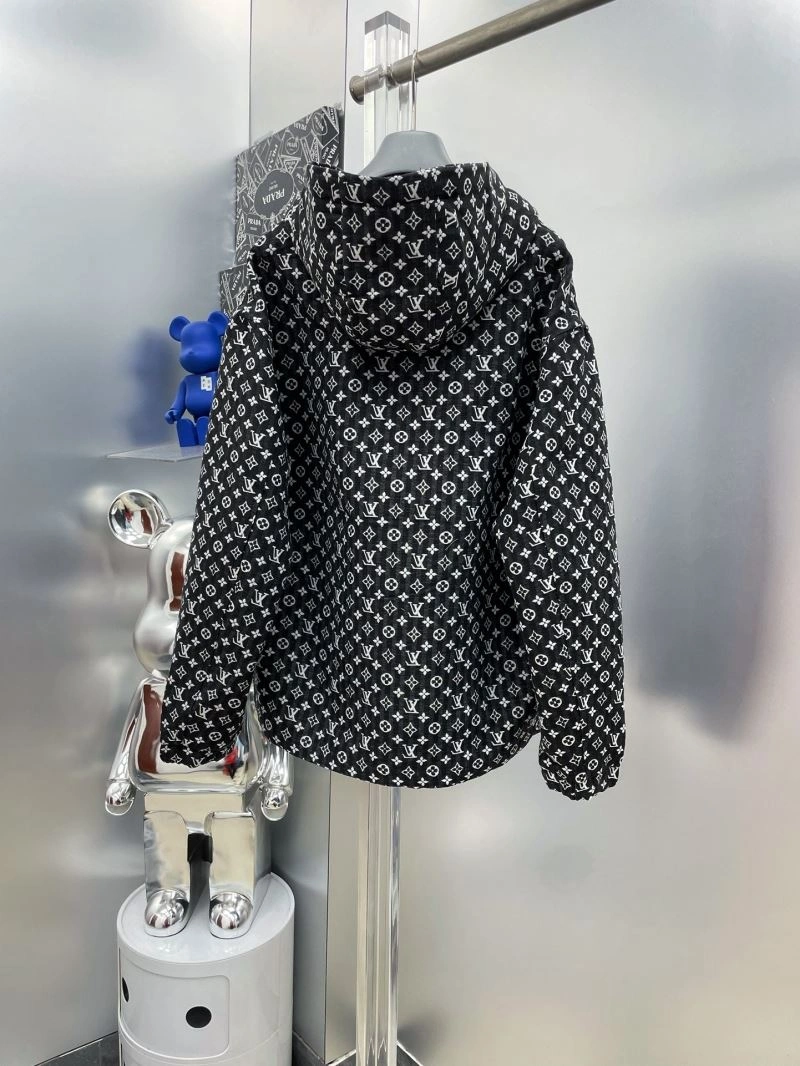 Official Louis Vuitton Outwear