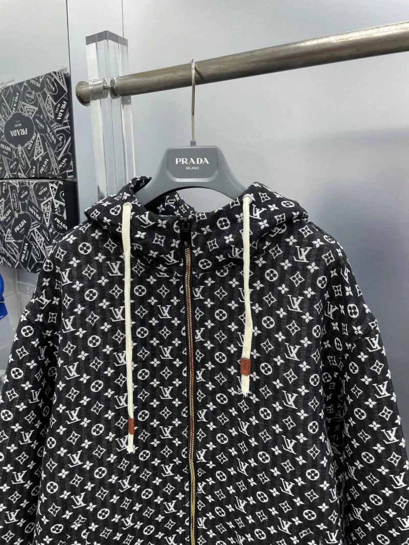 Official Louis Vuitton Outwear
