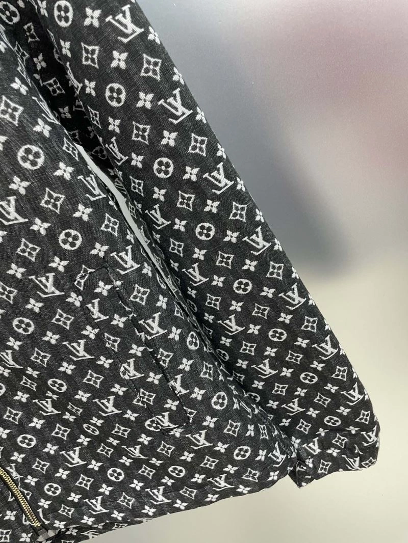 Official Louis Vuitton Outwear