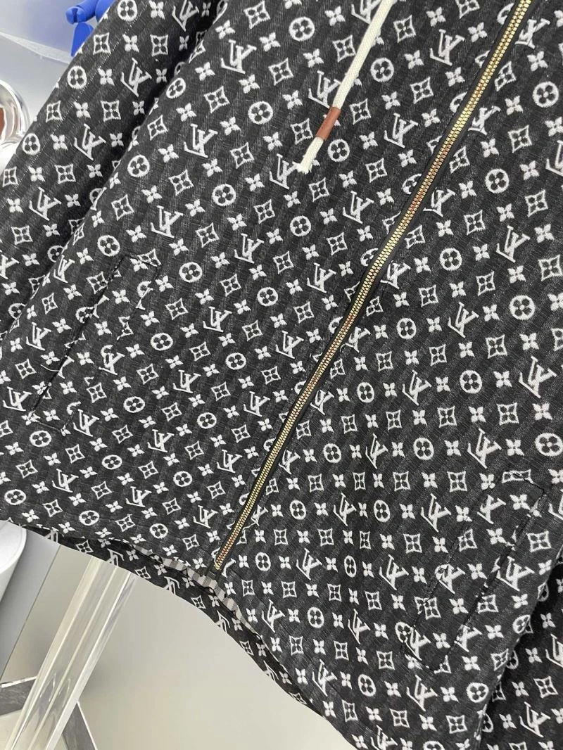Official Louis Vuitton Outwear