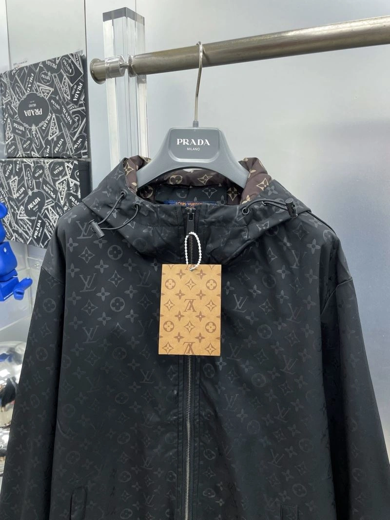Real Louis Vuitton Outwear