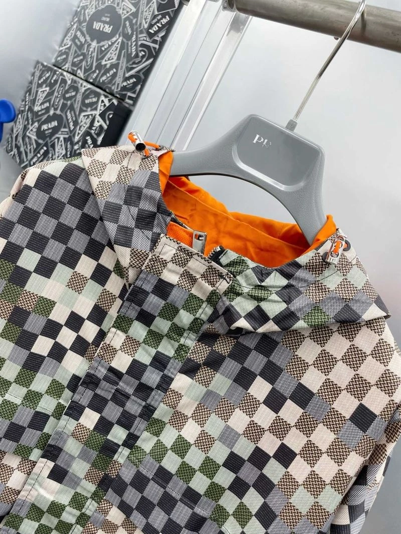 Real Louis Vuitton Outwear