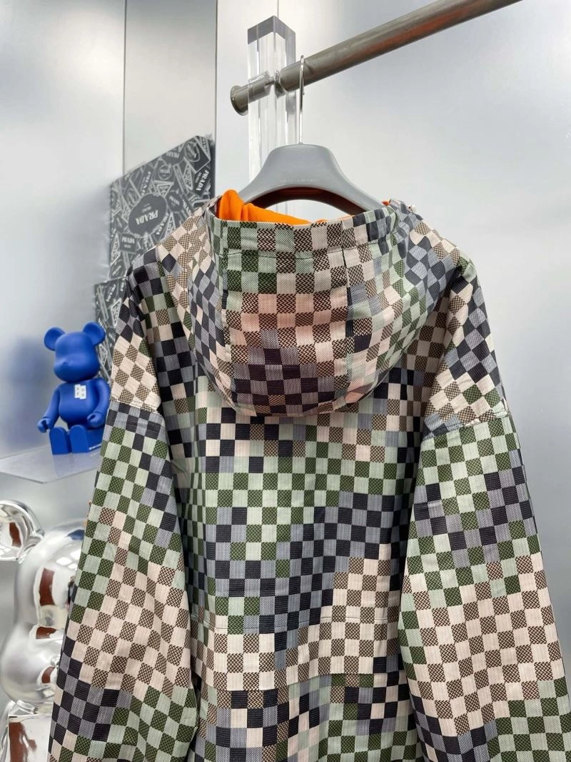 Real Louis Vuitton Outwear