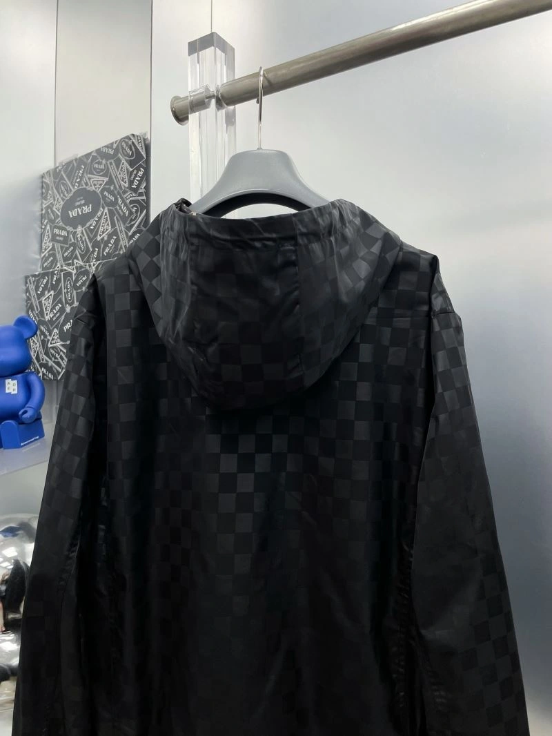 Real Louis Vuitton Outwear