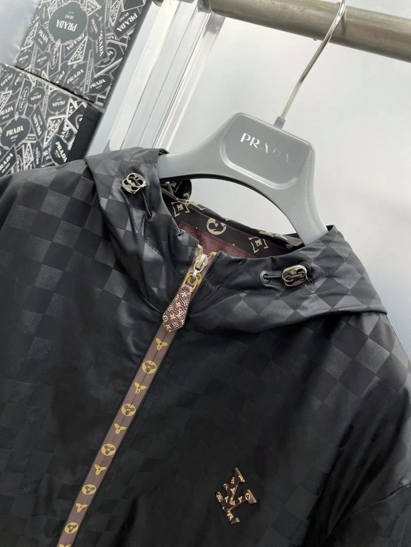 Real Louis Vuitton Outwear