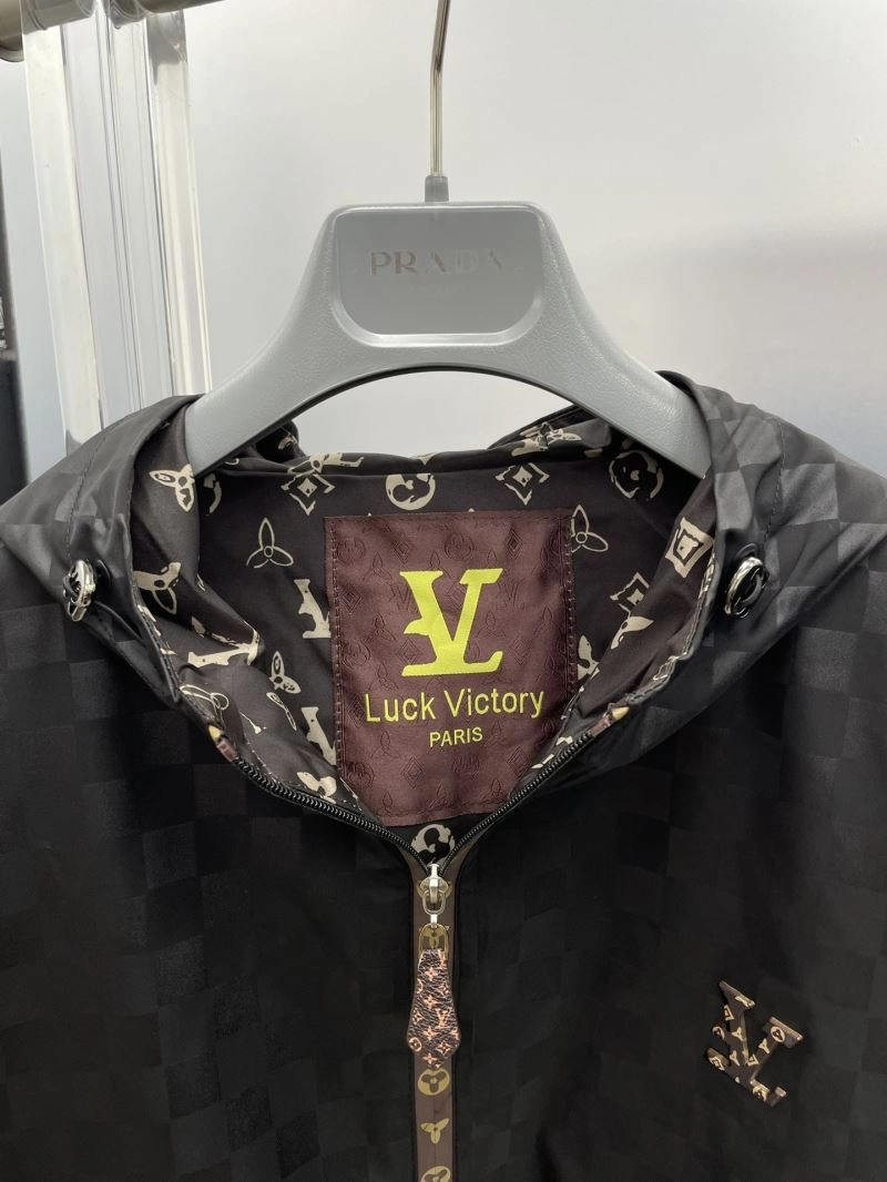 Real Louis Vuitton Outwear
