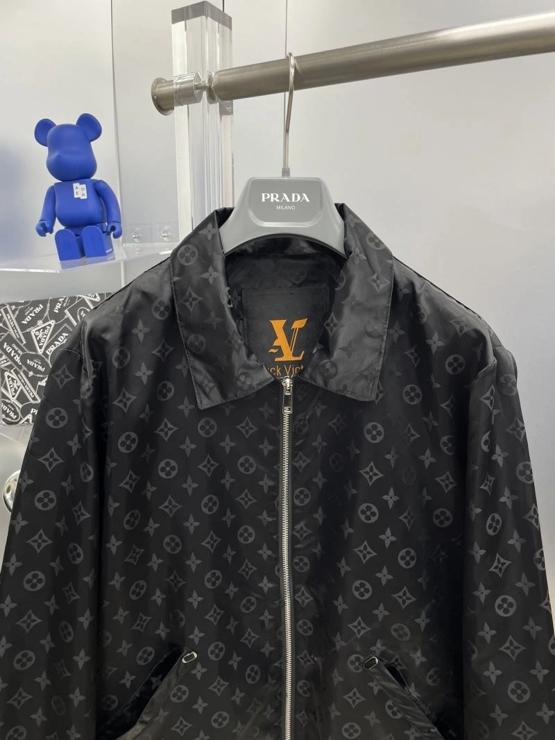 Exact replica Louis Vuitton Outwear