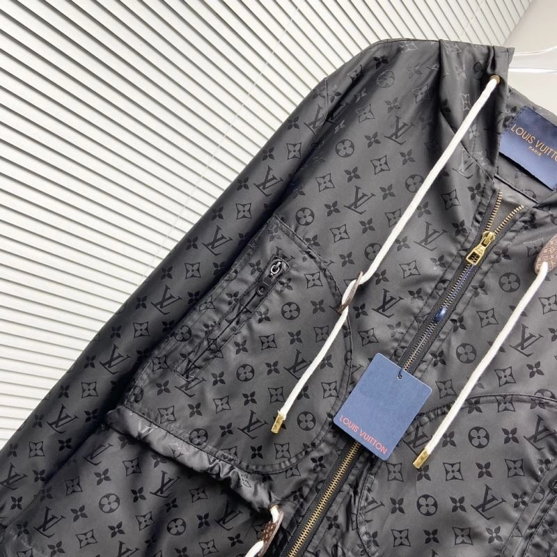 Accurate model Louis Vuitton Outwear