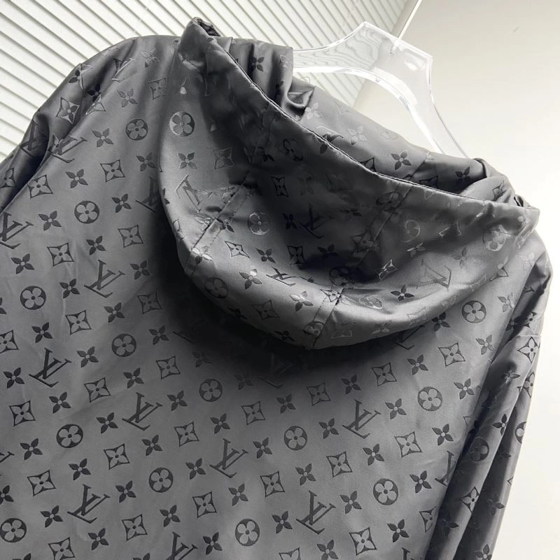 Accurate model Louis Vuitton Outwear