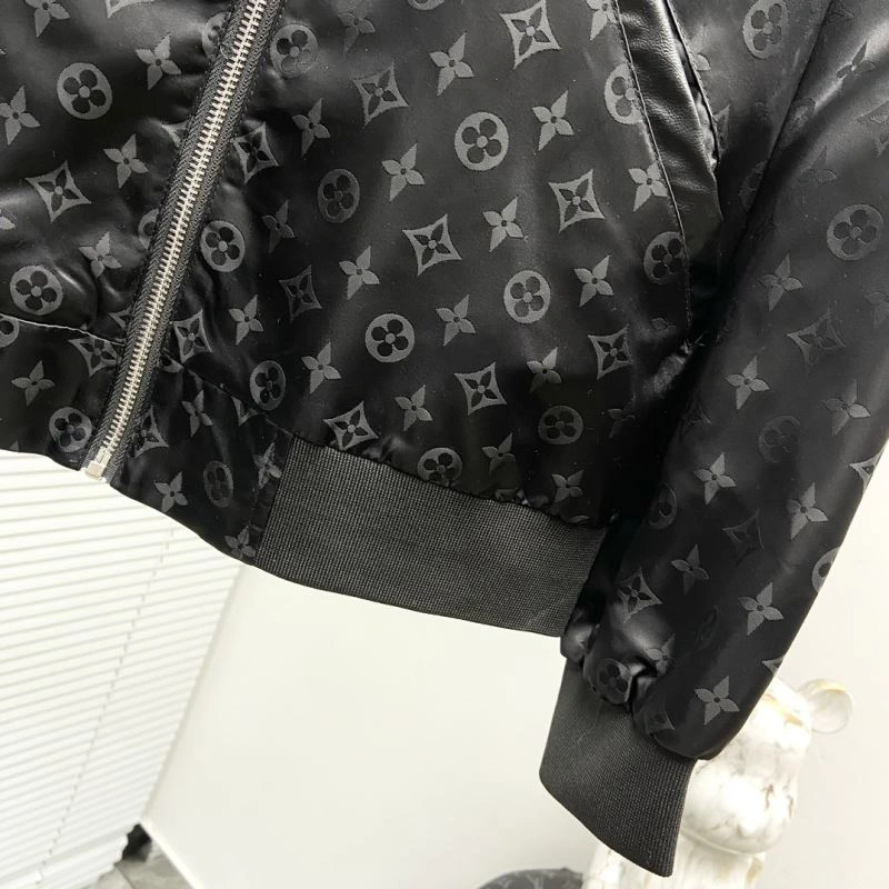 High accuracy Louis Vuitton Outwear