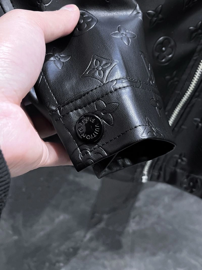 Official Louis Vuitton Outwear