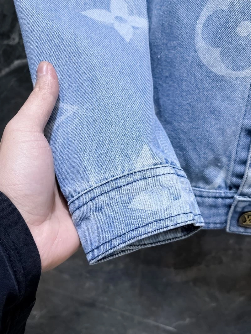 Low-cost Louis Vuitton Outwear