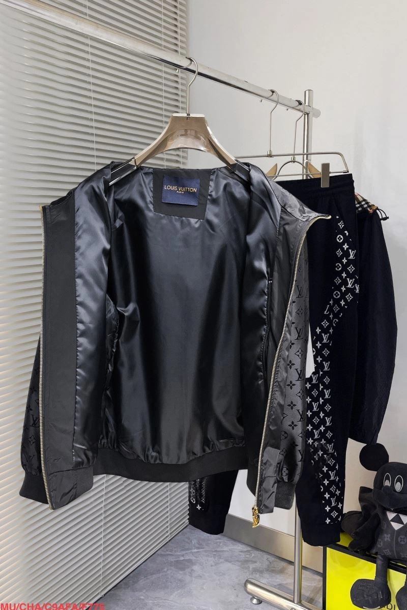 Precise copy Louis Vuitton Outwear