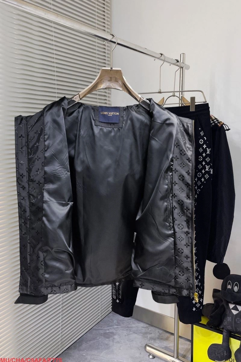 High accuracy Louis Vuitton Outwear