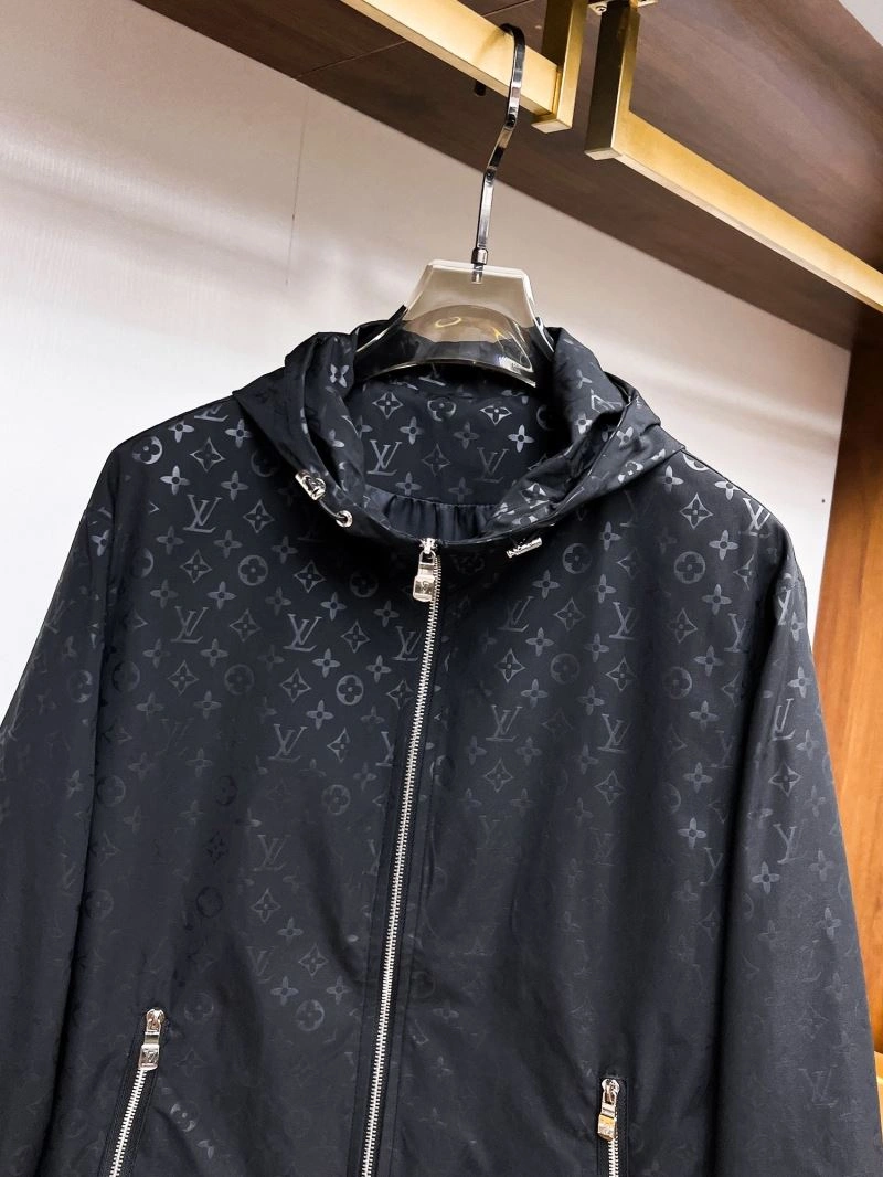 High fidelity Louis Vuitton Outwear