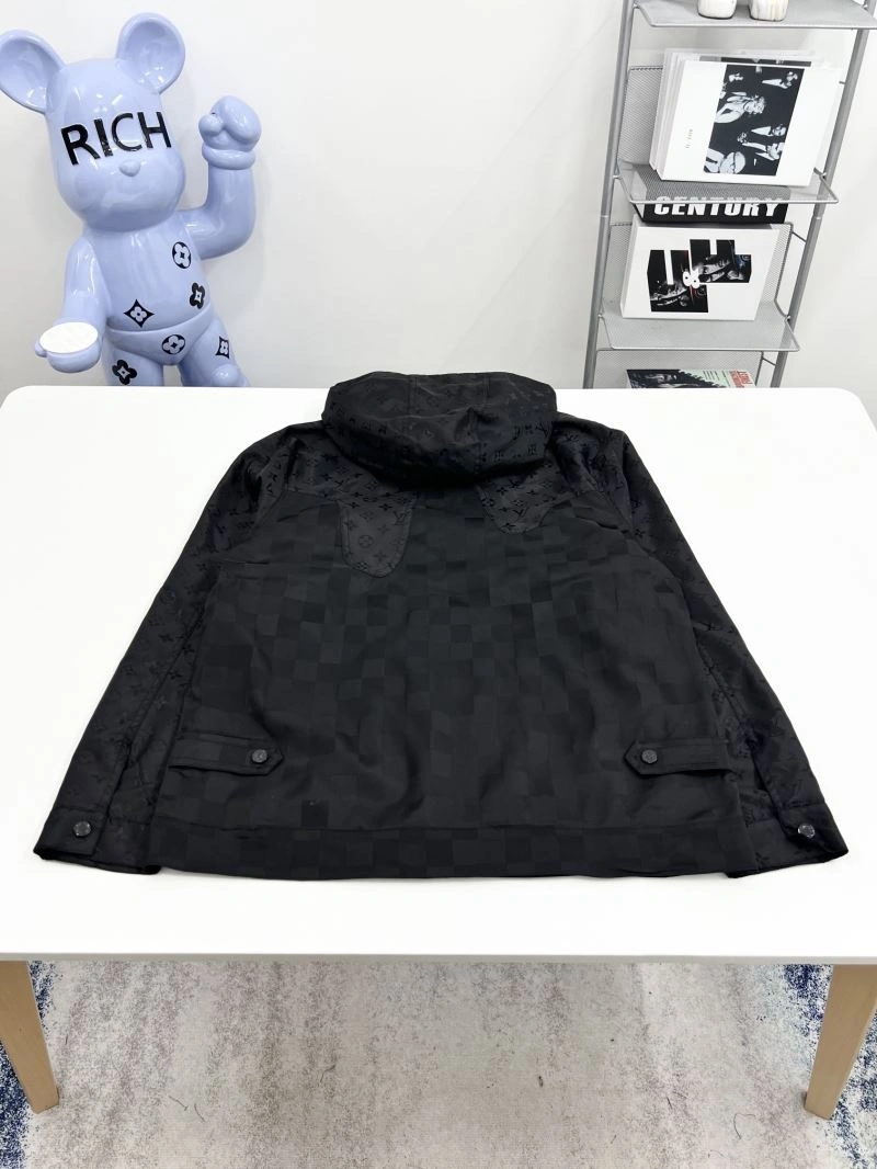 High accuracy Louis Vuitton Outwear