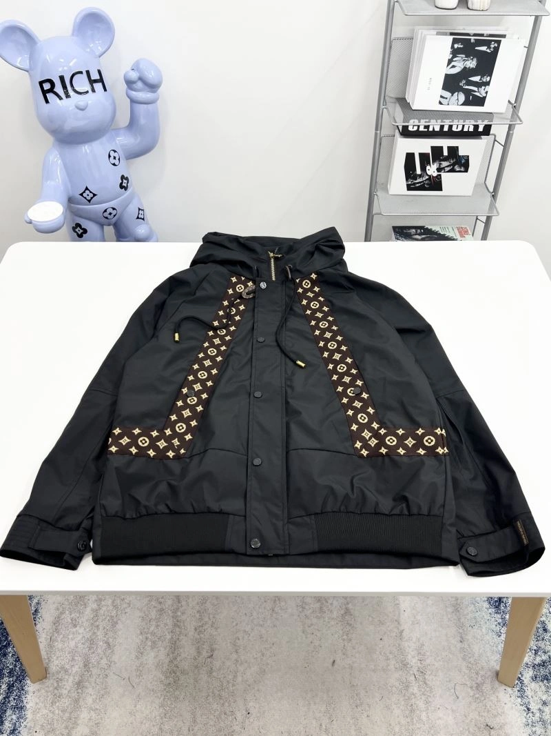 Real Louis Vuitton Outwear