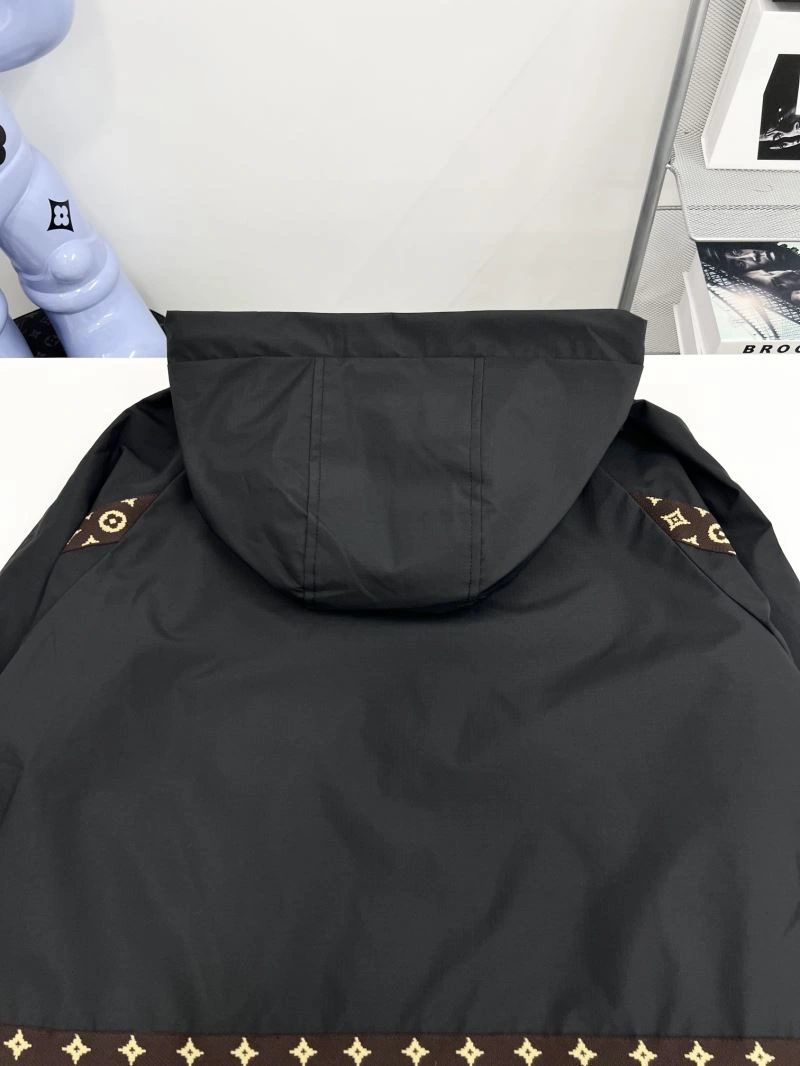 Real Louis Vuitton Outwear