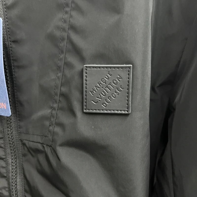 Mirror quality Louis Vuitton Outwear