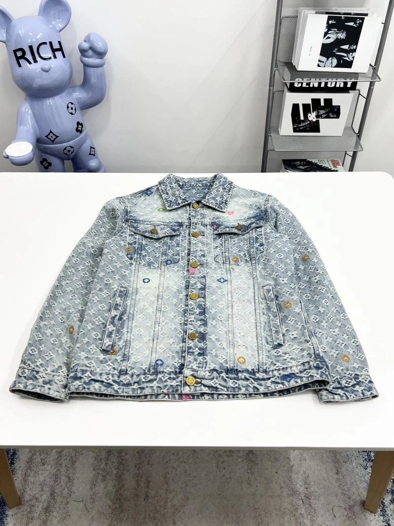 Inexpensive Louis Vuitton Outwear