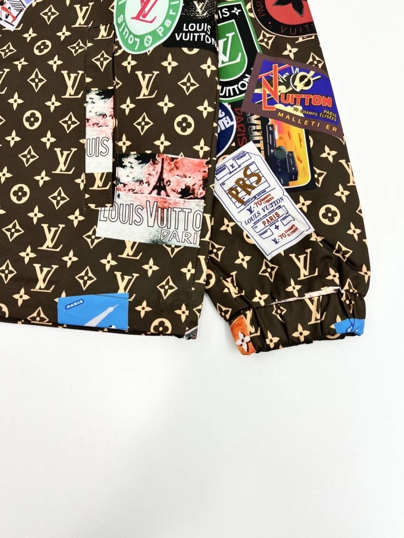 Top mirror Louis Vuitton Outwear