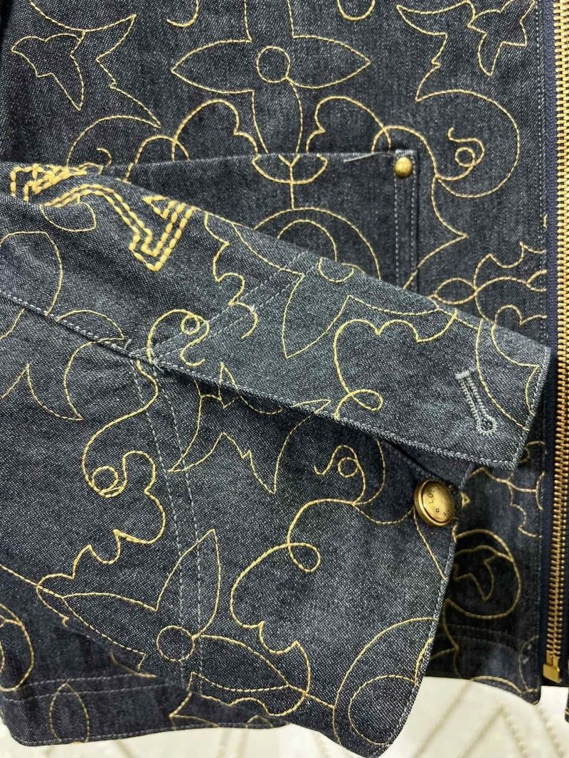 Official Louis Vuitton Outwear