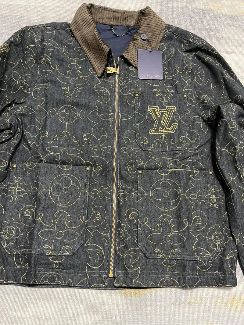 Bargain Louis Vuitton Outwear